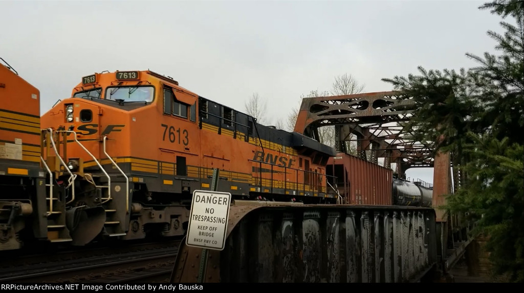 BNSF 7613
